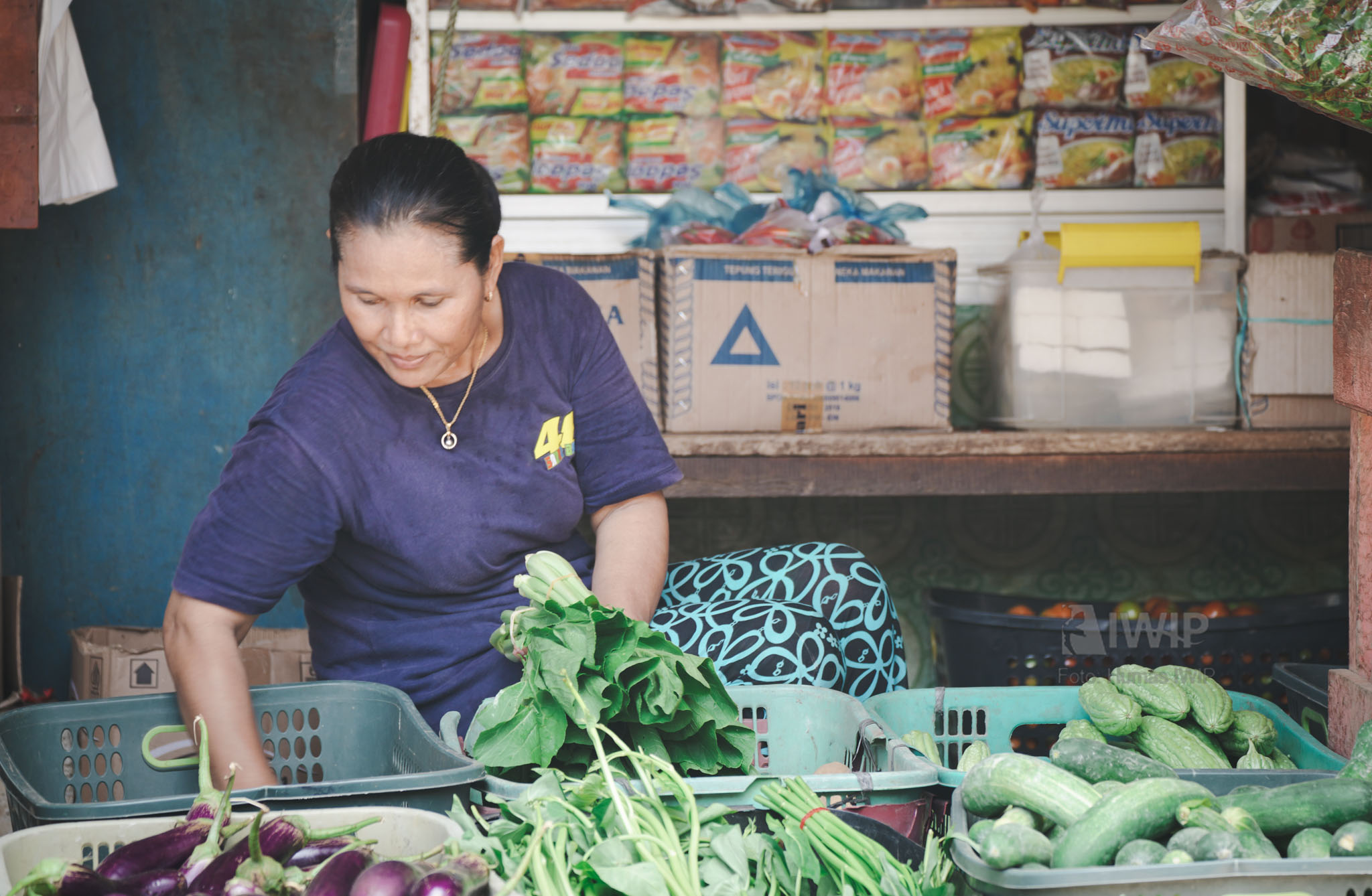Cerita Sutarmi, Pedagang Sembako di Gate 2 - PT Indonesia Weda Bay ...